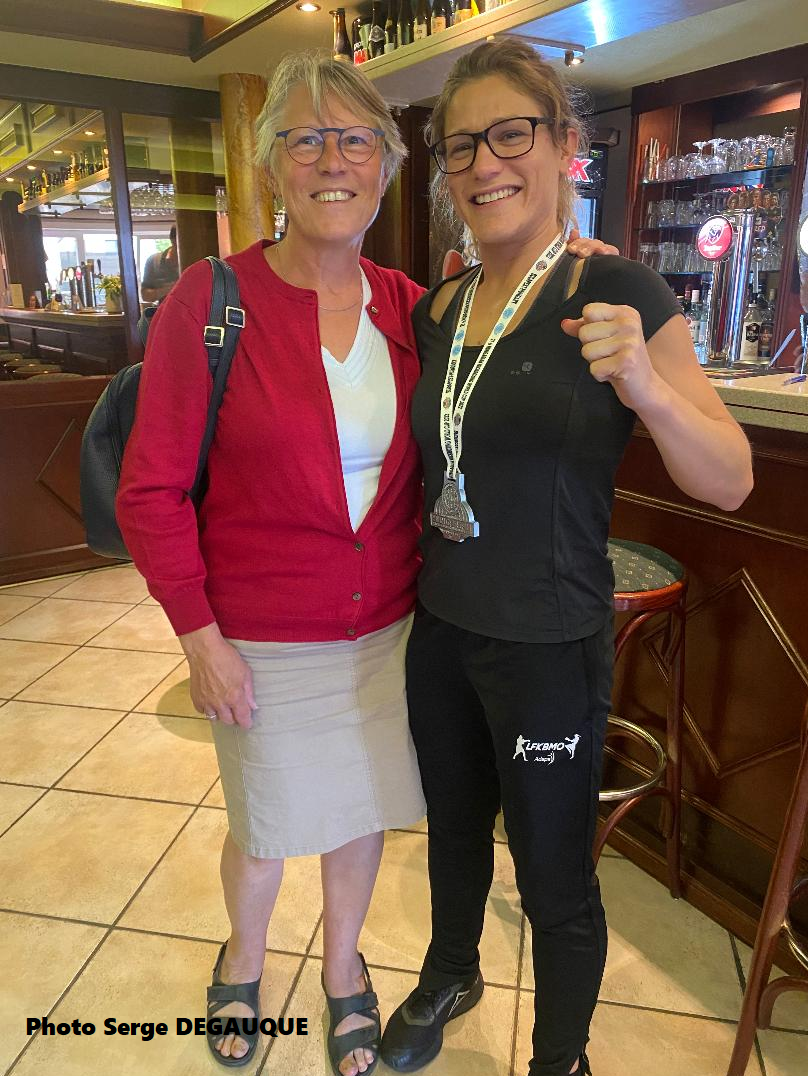 HELENE CONNART – MEDAILLEE D’ARGENT D’UNE COUPE DU MONDE DE KICKBOXING ...